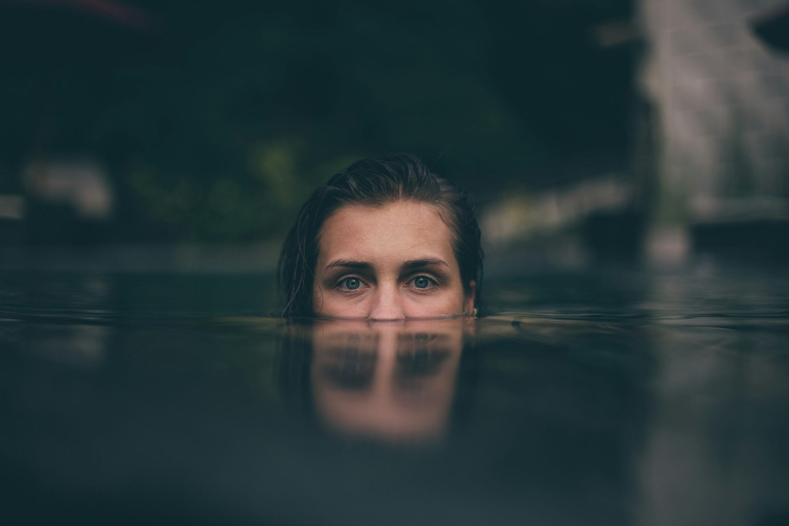 Treading Water (Caroline Reid) - Verity La Journal